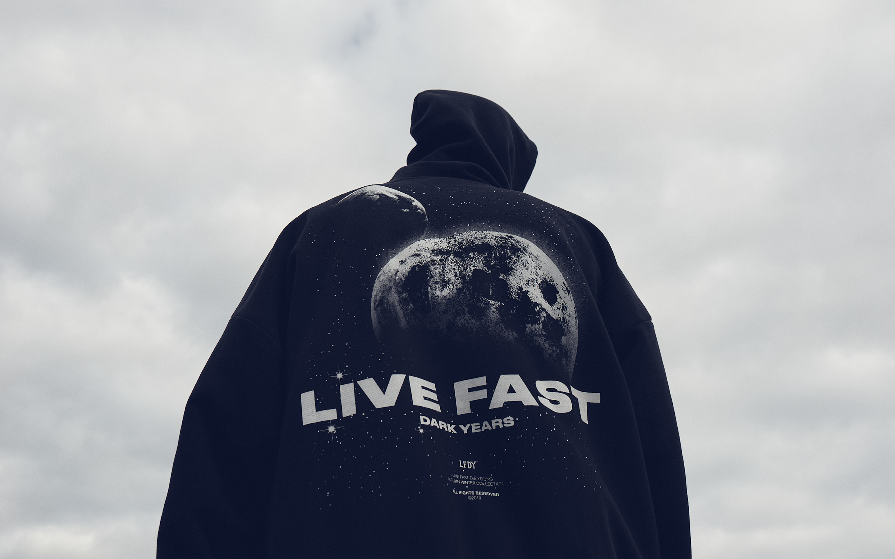 DARK YEARS – LIVE FAST DIE YOUNG