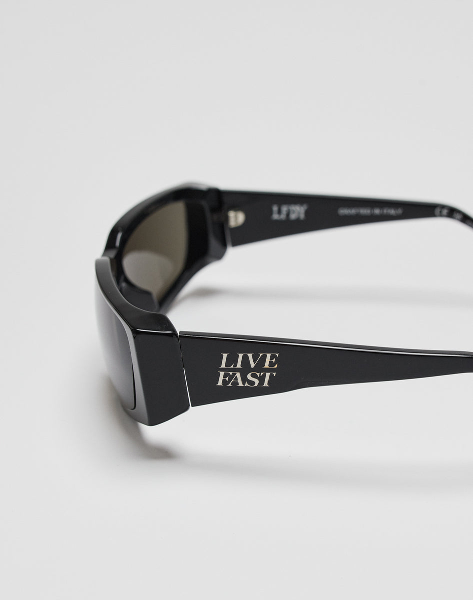Live Fast Curved Shades – LIVE FAST DIE YOUNG