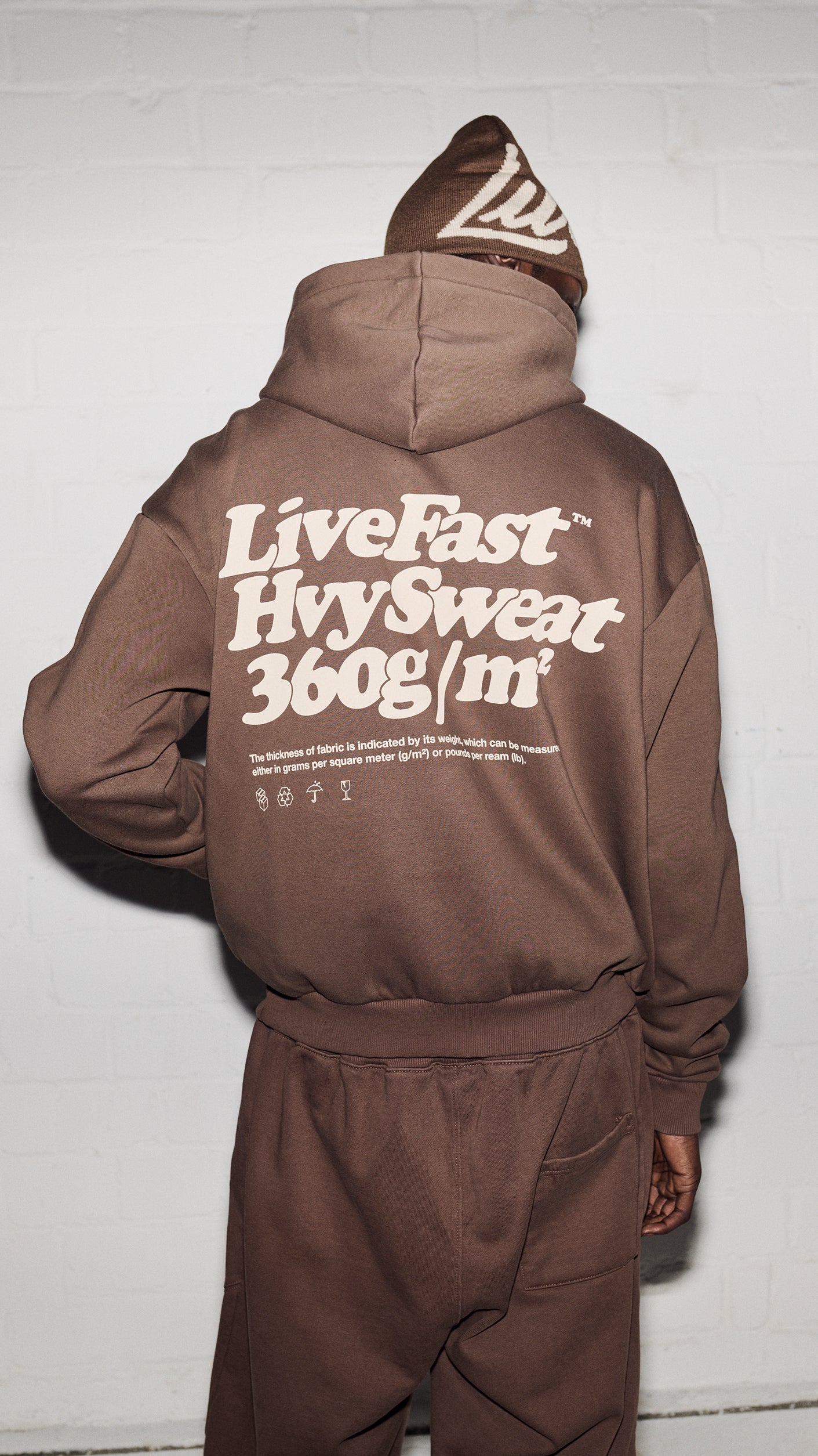 LIVE FAST DIE YOUNG – Authentic Streetwear by LFDY