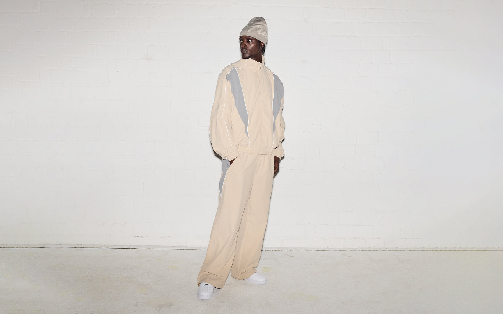 LIVE FAST DIE YOUNG – Authentic Streetwear by LFDY